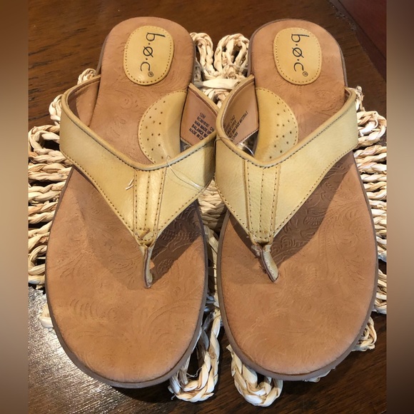 b.o.c. | Shoes | Boc Womens Thong Sandals Flip Flop Mustard Yellow In ...